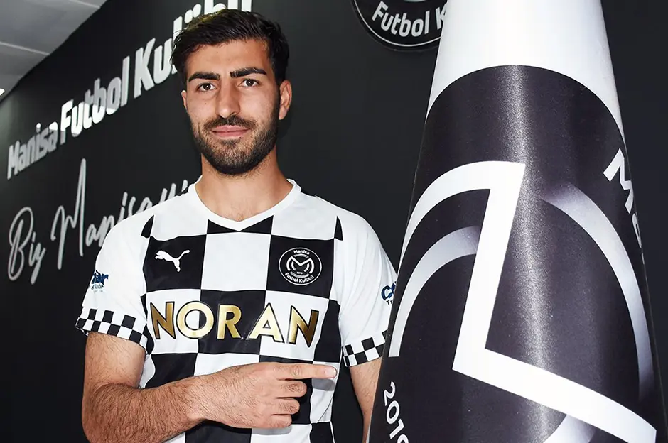 Manisa FK, Kaiserslautern'in golcüsünü aldı | NTVSpor