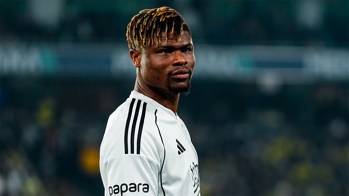 Agbadou'dan penaltı kararına isyan: "Utanılacak bir durum" | NTVSpor