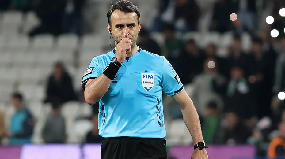 Konyaspor-Fenerbahçe maçındaki "penaltı" pozisyonunun VAR kayıtları ...