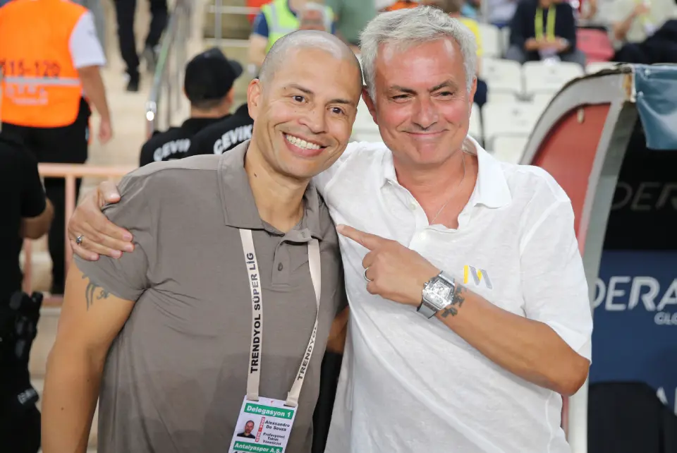 Alex de Souza'dan maç sonu Jose Mourinho paylaşımı | NTVSpor