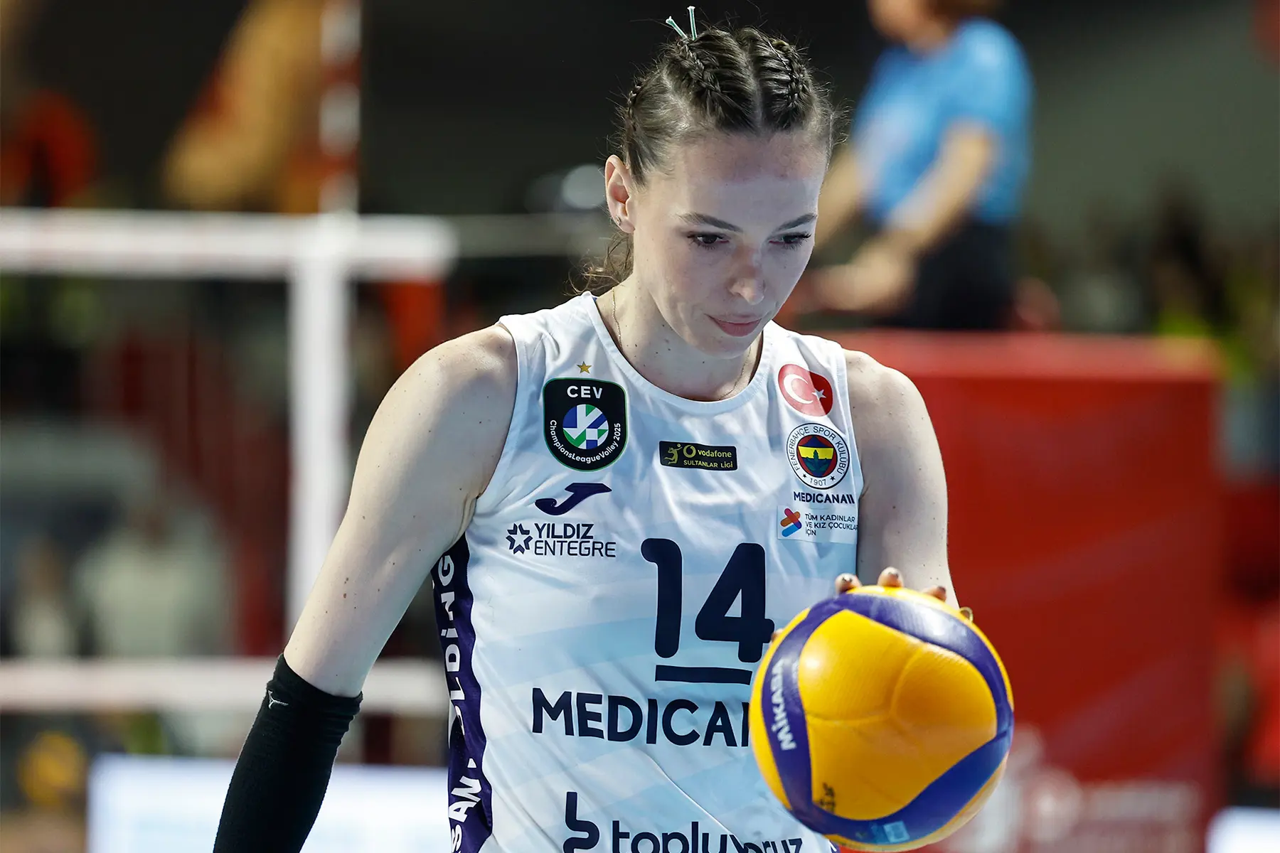 Fenerbahçe'ye Eda Erdem ve Ana Cristina'dan kötü haber | NTVSpor