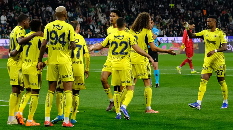 Fenerbahçe deplasmanda Konyaspor'u rahat geçti: 0-3 | NTVSpor