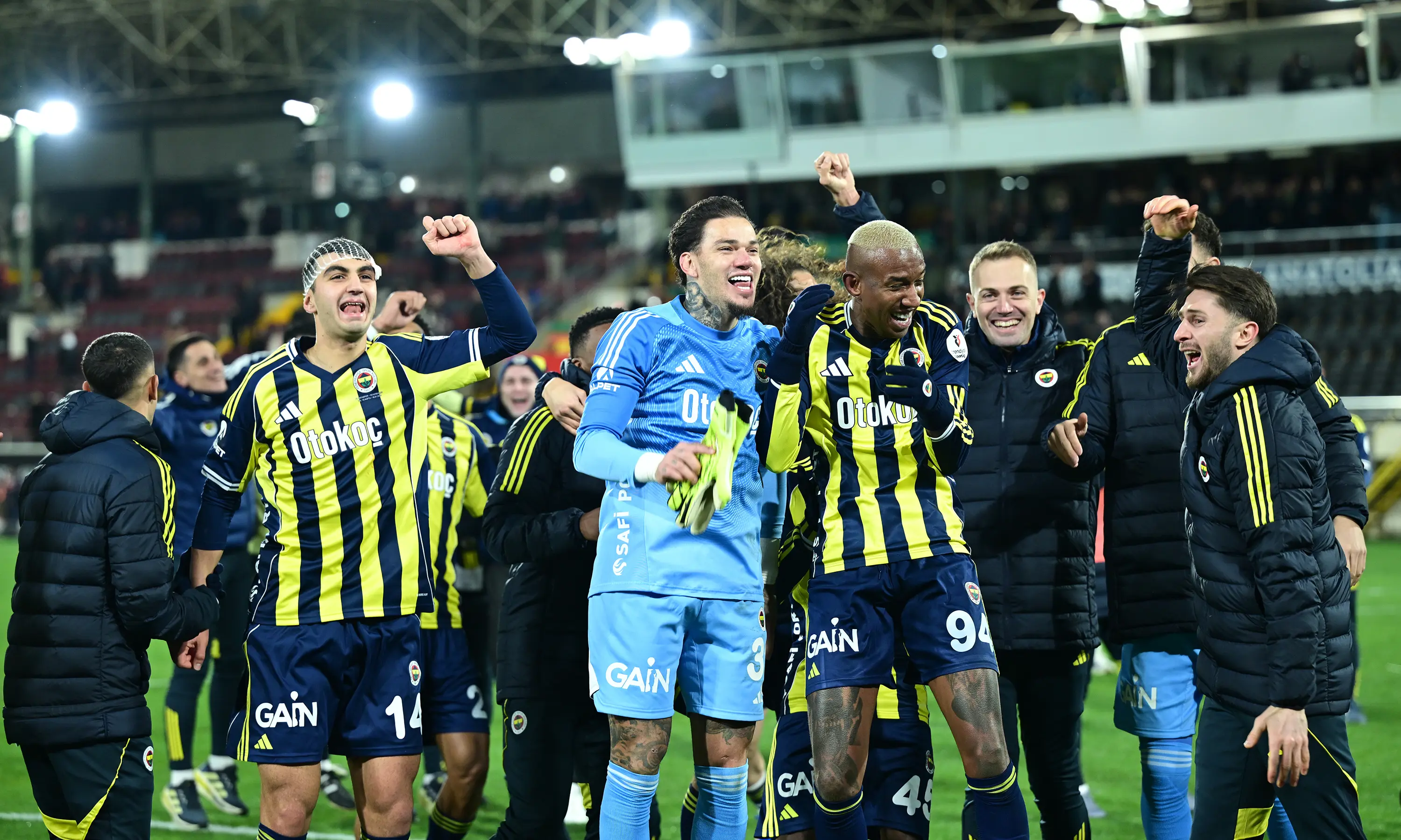 Fenerbahçe'nin yeni yıldız adayı Yiğit Efe Demir: "Geriye düşsek de ...