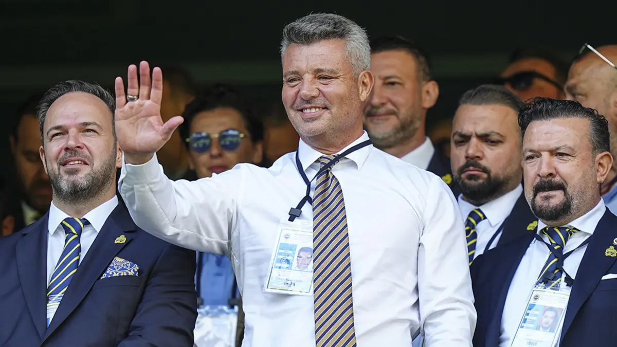 Sadettin Saran'ın fikri bir anda değişti, Fenerbahçe'de teknik direktör ...