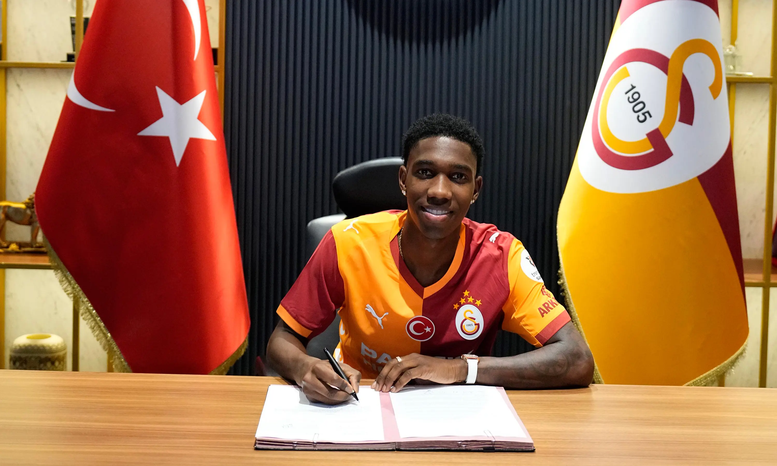 Galatasaray, Yaser Asprilla'nın maliyetini duyurdu | NTVSpor